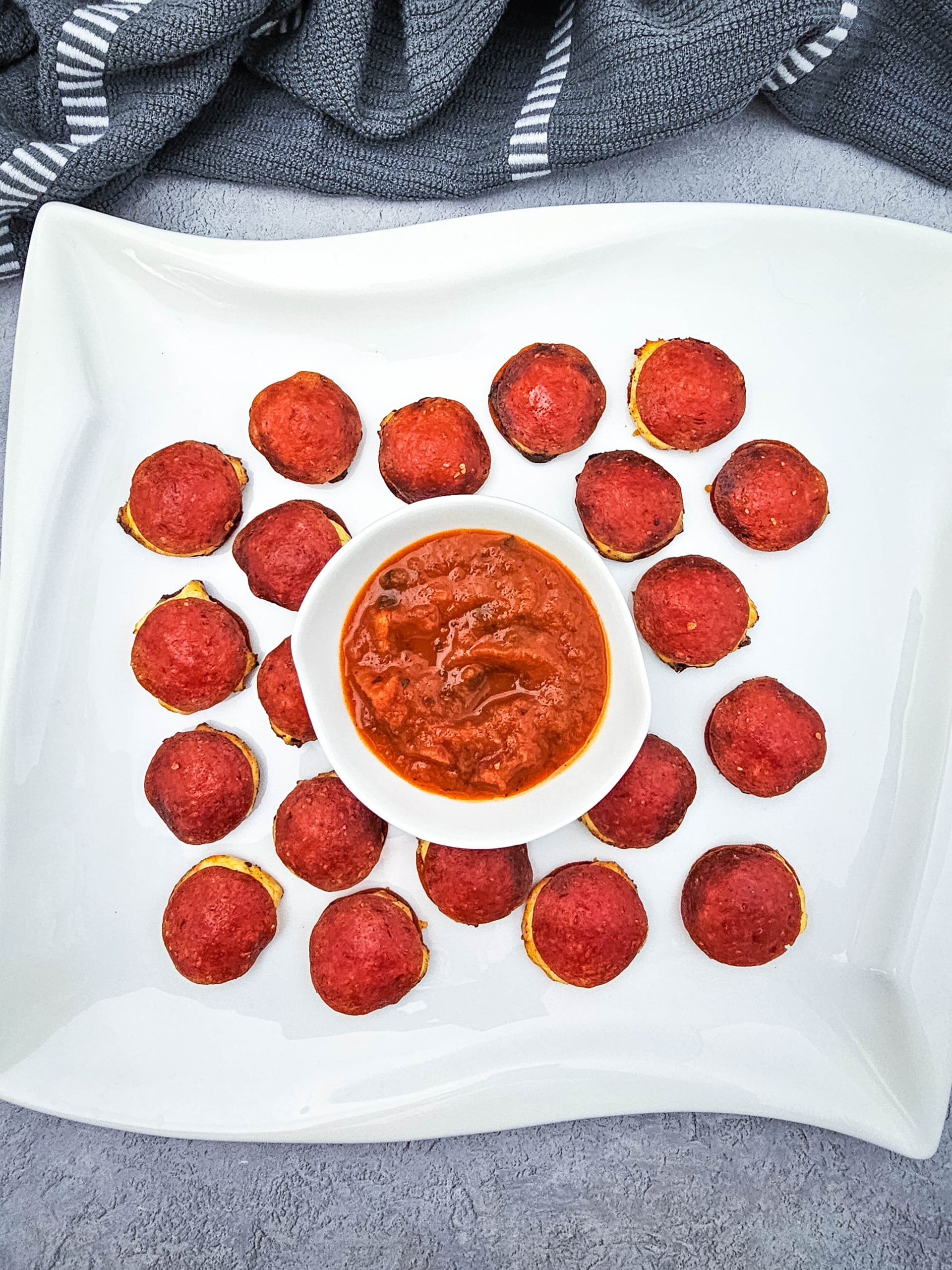 Keto Pepperoni Cream Cheese Bites