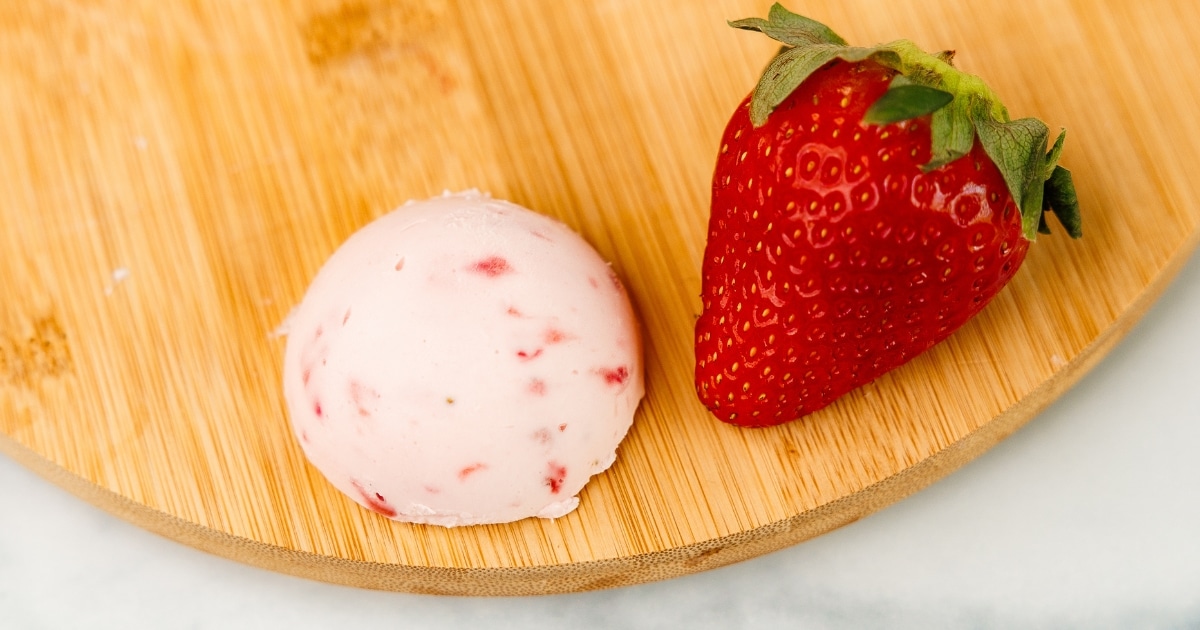 3 Ingredient Keto Strawberry Ice Cream Bites