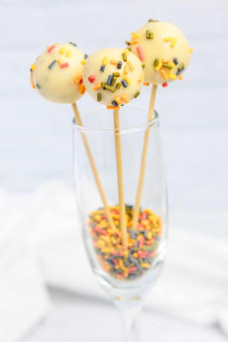 Keto Cottage Cheese Cake Pops (High Protein, Low Carb)