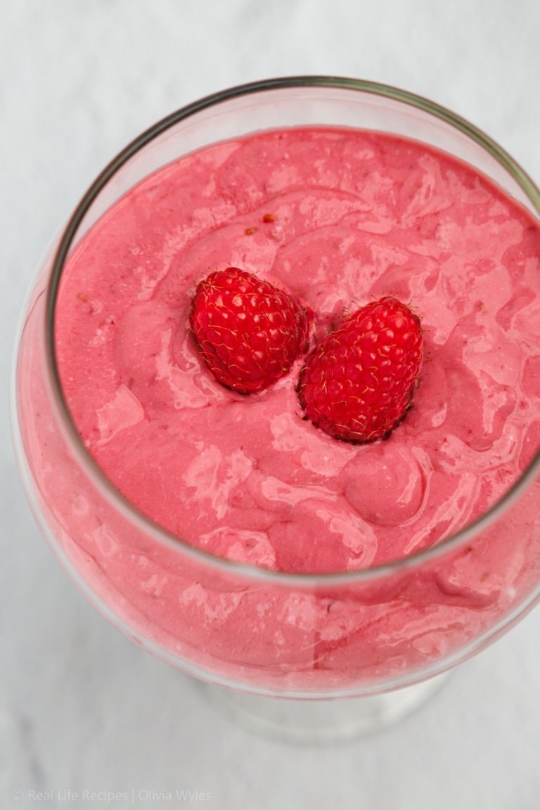 Raspberry Pink Lemonade Smoothie